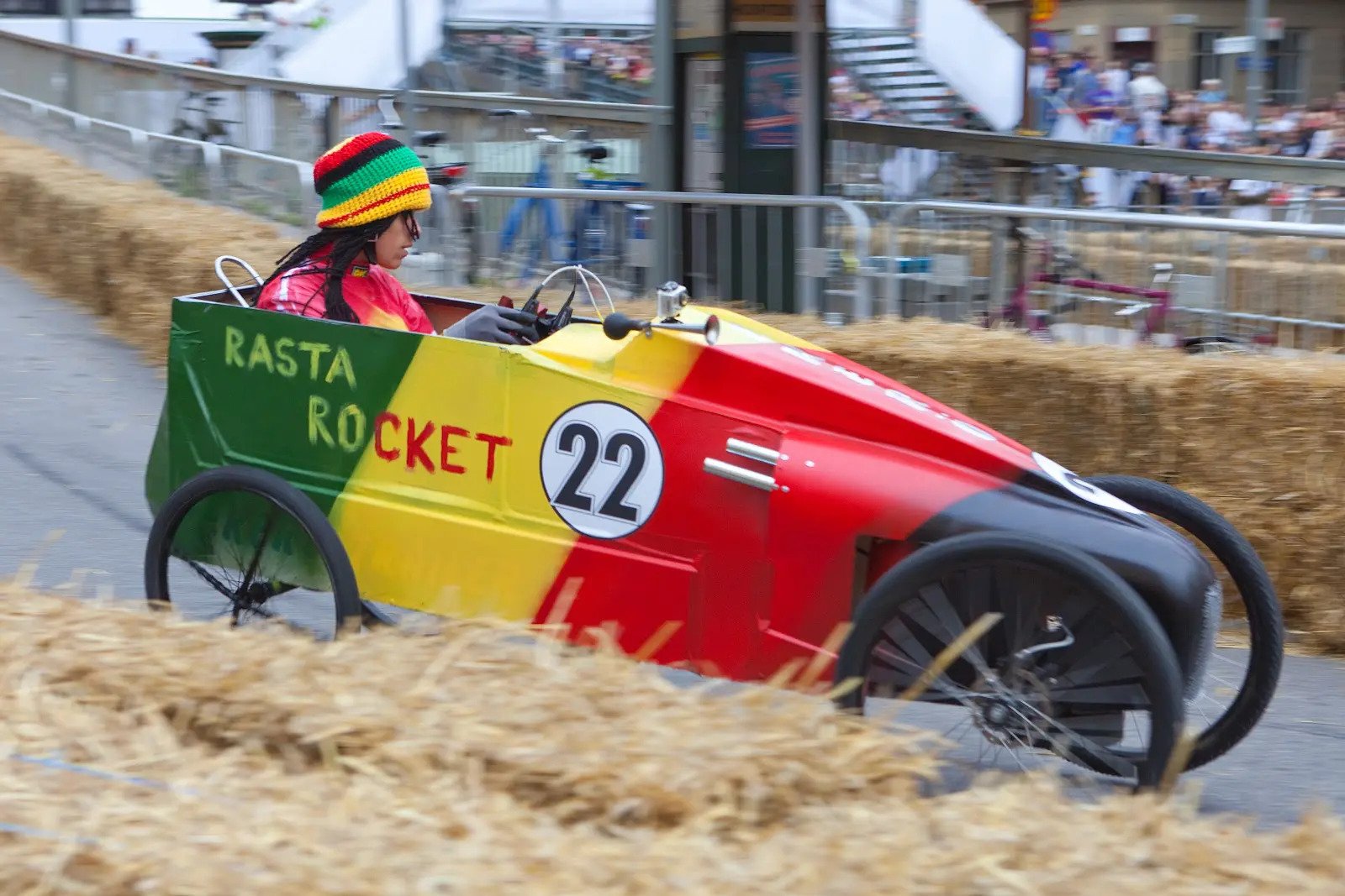 Pourquoi les recruteurs devraient (re)voir Rasta Rockett? - Tool4Staffing